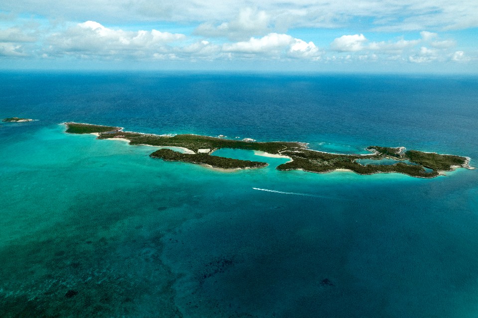 Luxury resort in the Bahamas | Bvlgari Resort & Mansions Cave Cay