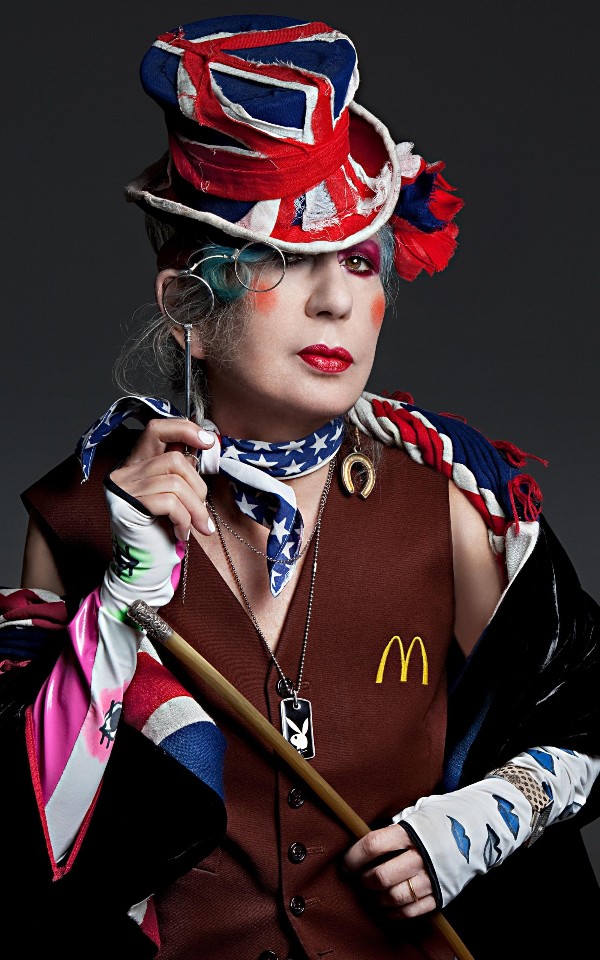 Beyond Eccentric - the Unmistakable Style of Anna Piaggi, Queen of ...