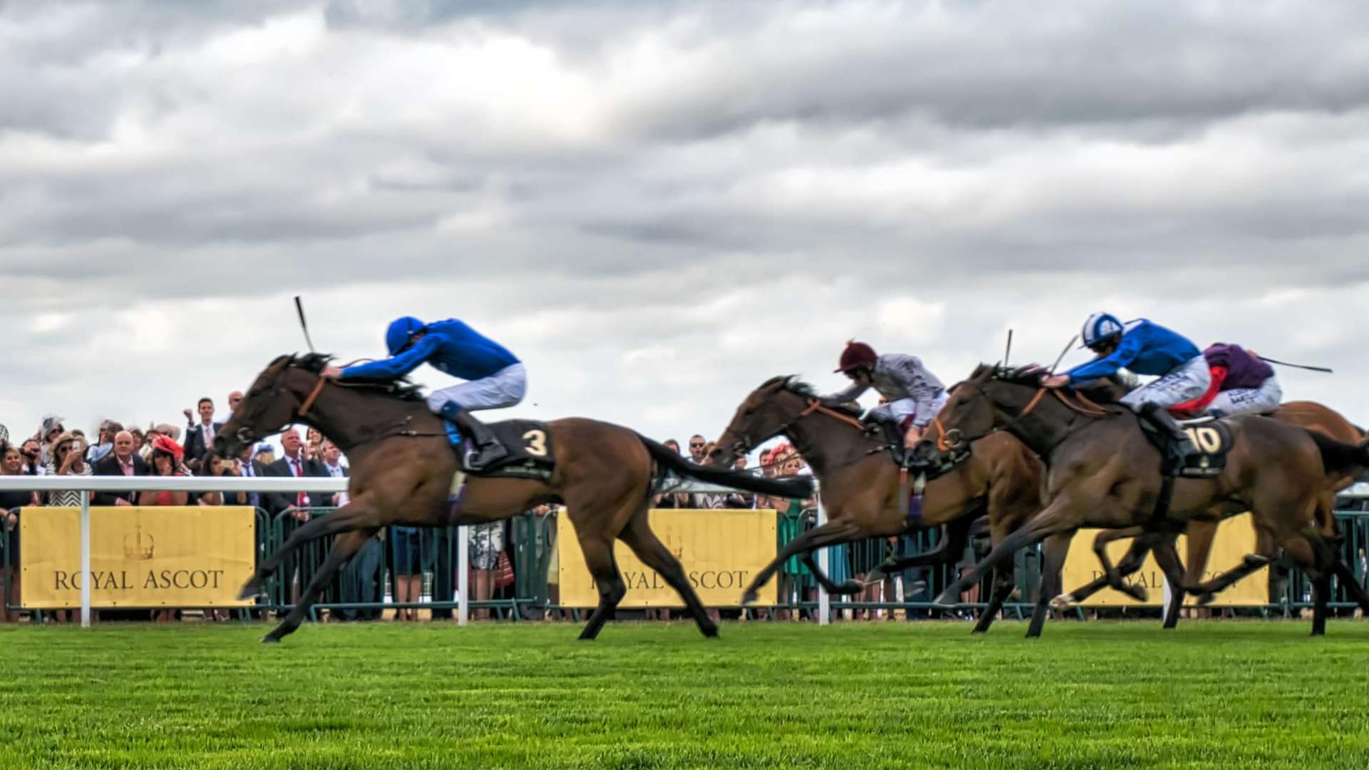 Queen Anne and the Colours of the Royal Ascot | Bvlgari Hotel London