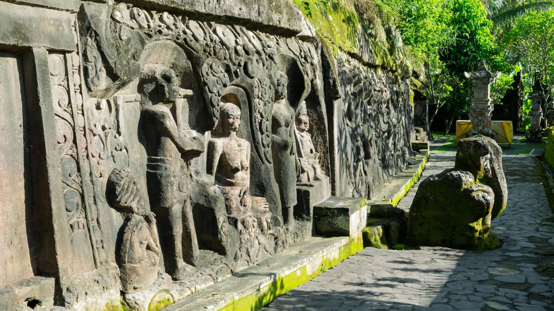 Yeh Pulu, the Sacred Place Carved Out of 25 Metres of Solid Rock ...